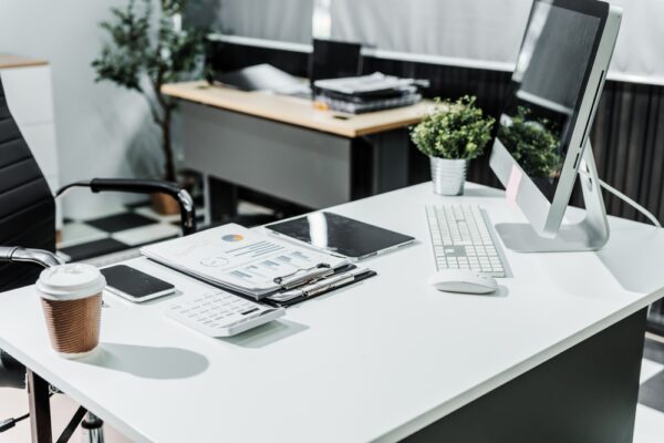 Standard Desk Dimensions Guide 2025: Office & Standing Desk Sizes | Dallas